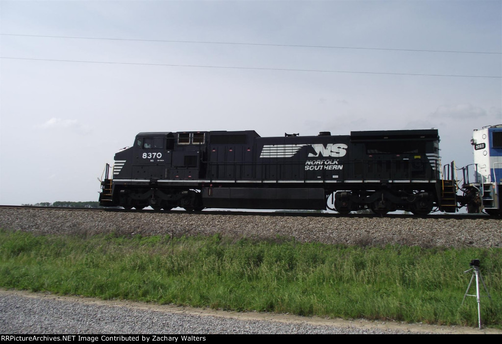 NS 8370